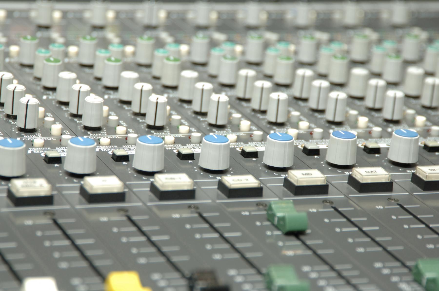 Pro Audio & Video | Twelve